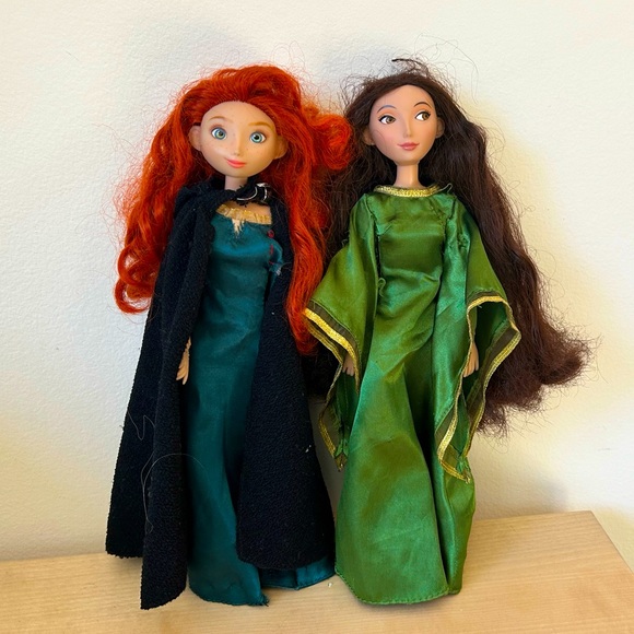 Toys | Original Brave Disney Store Fashion Dolls Merida And Queen ...